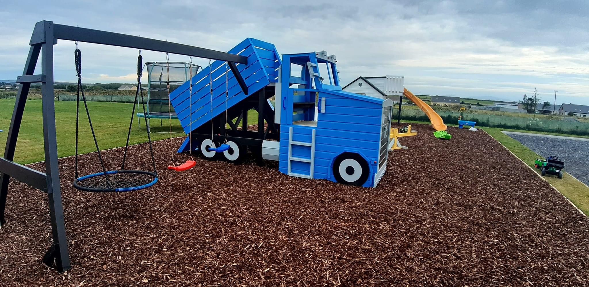 Tripper Truck - Bespoke Outdoor Entertainment Areas