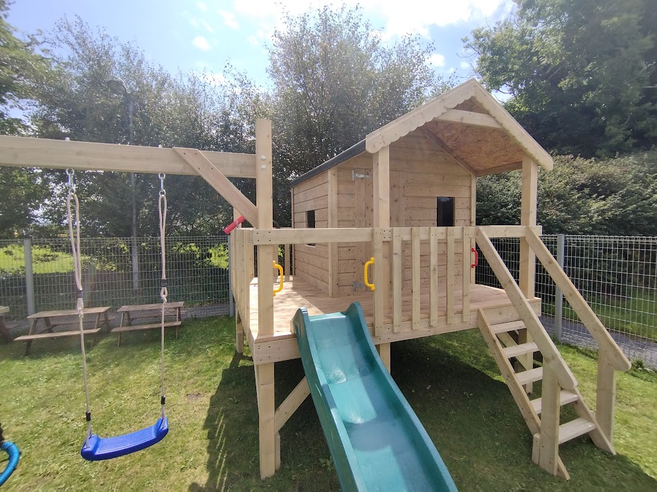 Nic House - Bespoke Outdoor Entertainment Areas